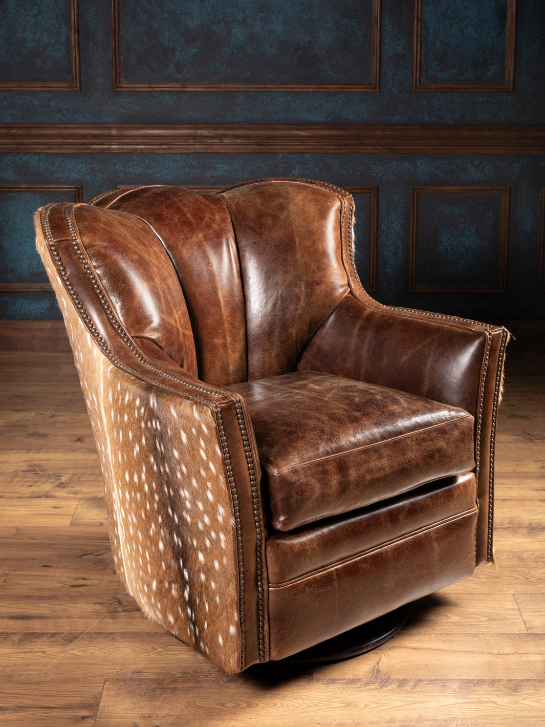 Axis Hide Leather Swivel Chair – Rustic Western Accent Seating – Runyon ...