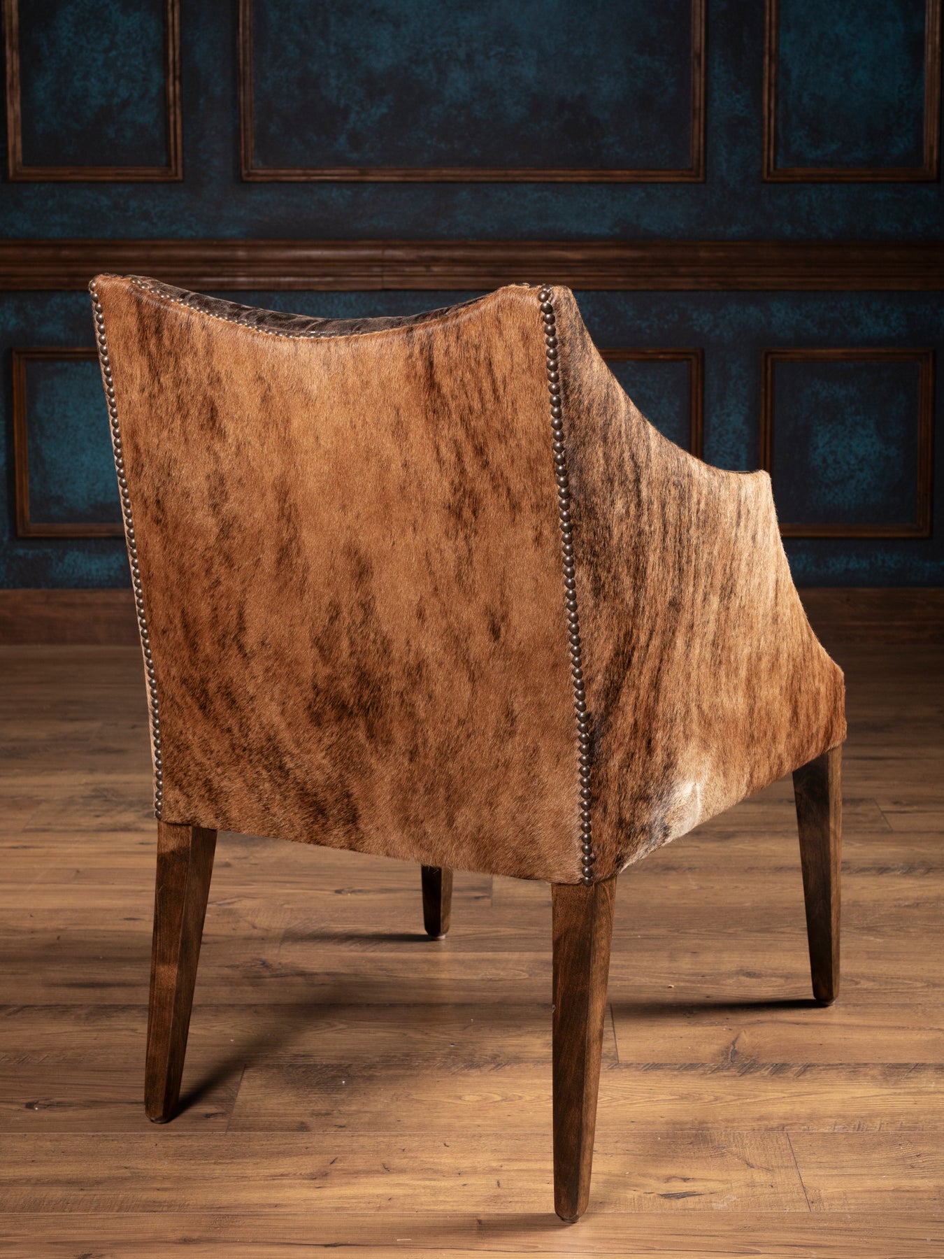 Ridgecut Gator Cowhide Leather Arm Chair – Western Luxury Seating ...