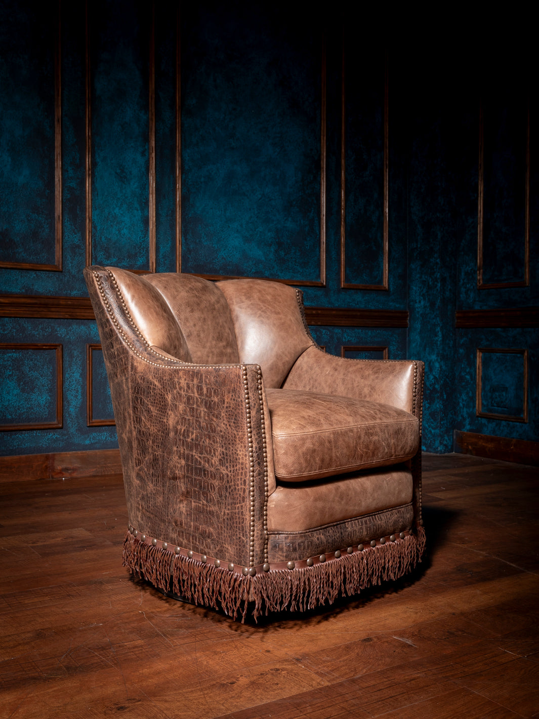 Dundee Truffle Leather Swivel Chair – Runyon's Fine Furniture